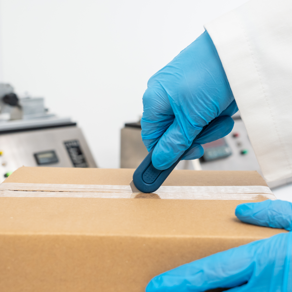 Auto-Retract Volo™ Disposable MD Safety Knife (Pointed Tip Blade ...